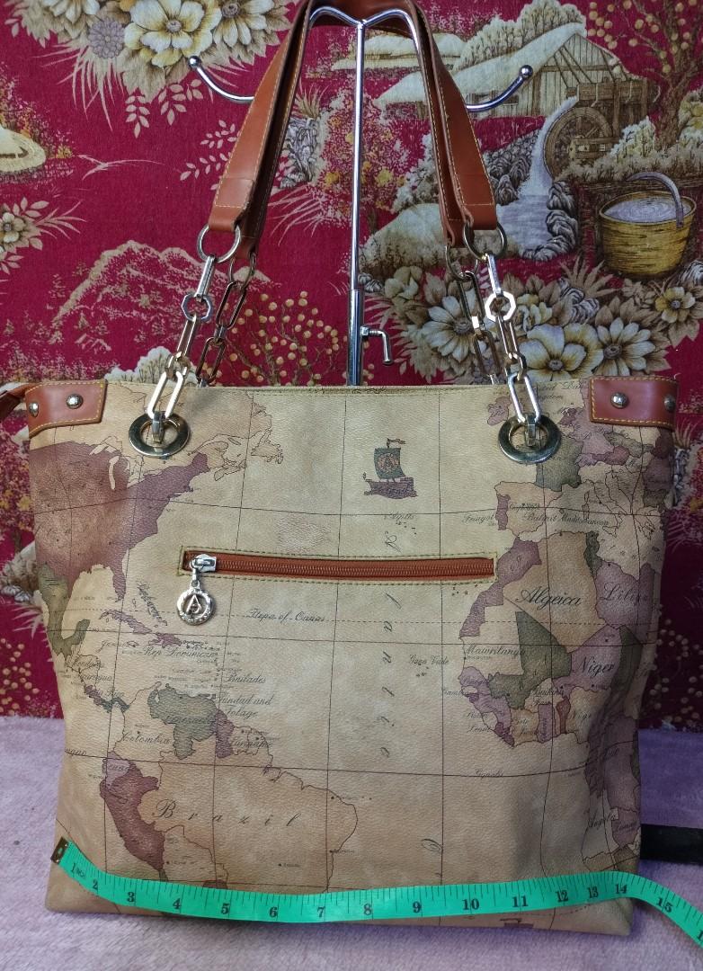 (GARLAND map bag, Women's Fashion, Bags & Wallets, Shoulder Bags on ...
