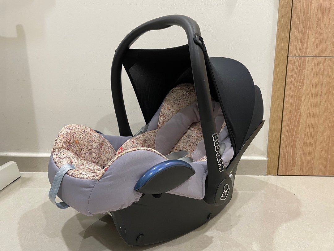 Maxi cosy car seat for infant, Babies & Kids, Going Out, Car Seats on ...