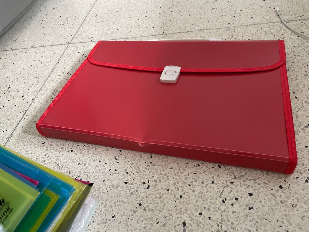 MOVE OUT SALE - File, envelope, diary, Computers & Tech, Laptops ...