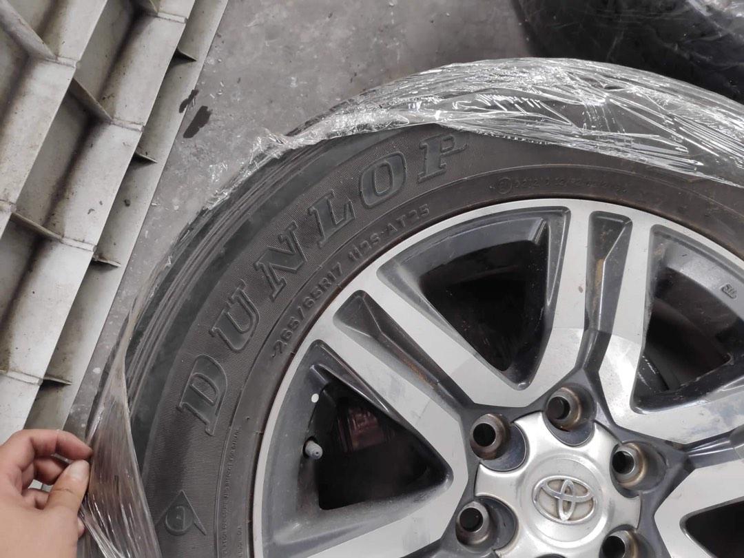 Original Toyota Fortuner G 2017 wheels, Car Parts & Accessories, Mags ...