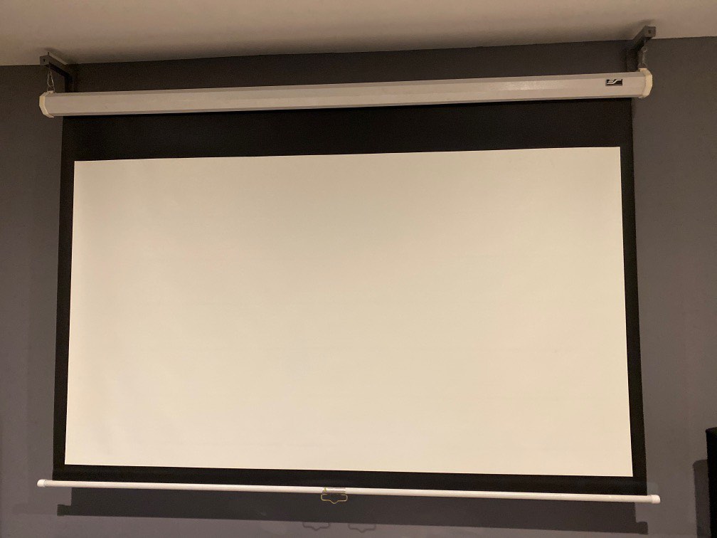 Projector screen 84 inch, TV & Home Appliances, TV & Entertainment ...