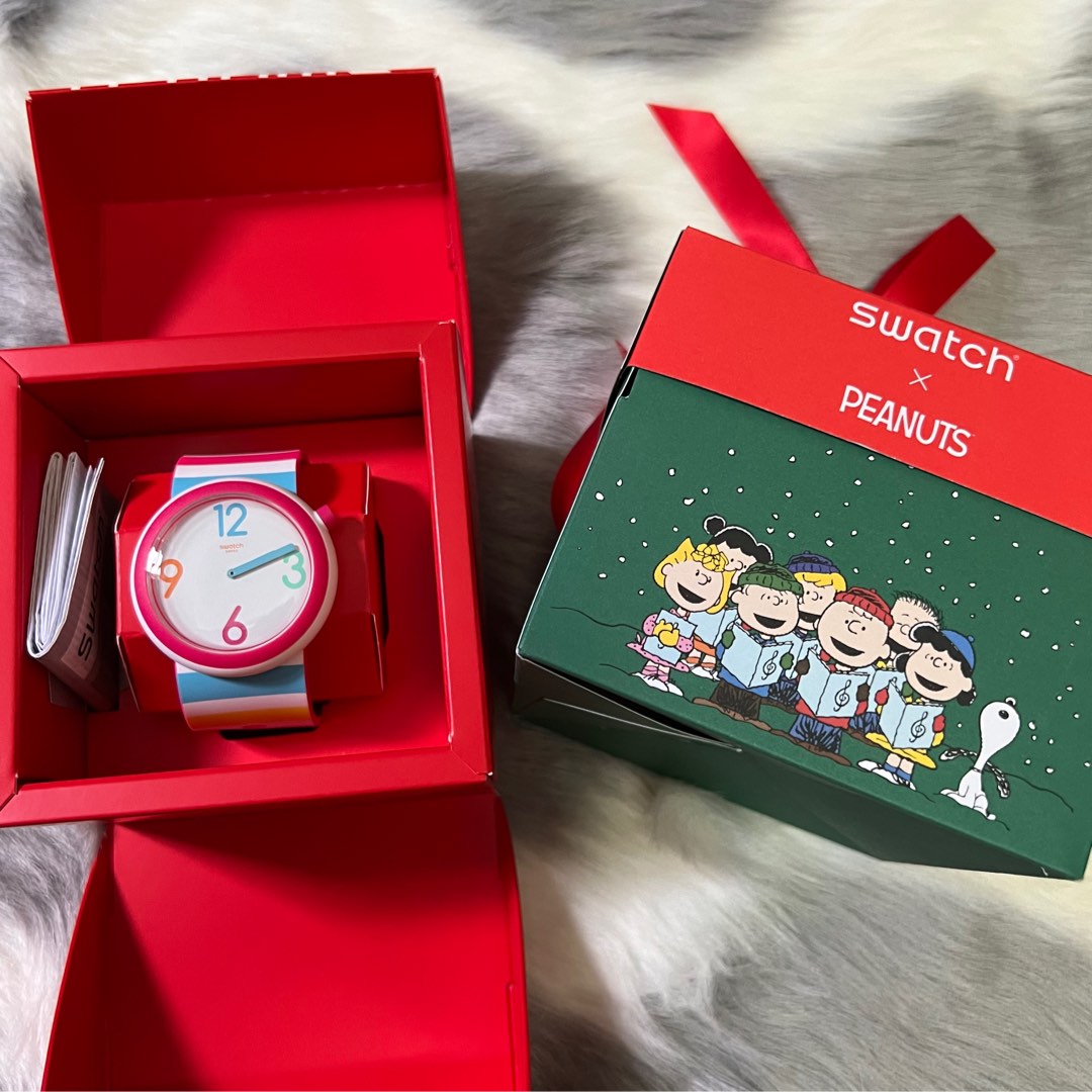 SWATCH x PEANUTS Snoopy Christmas Watch Gift Set, Women's Fashion ...