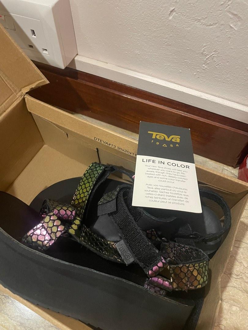 Teva high flat form, Women's Fashion, Footwear, Flats on Carousell