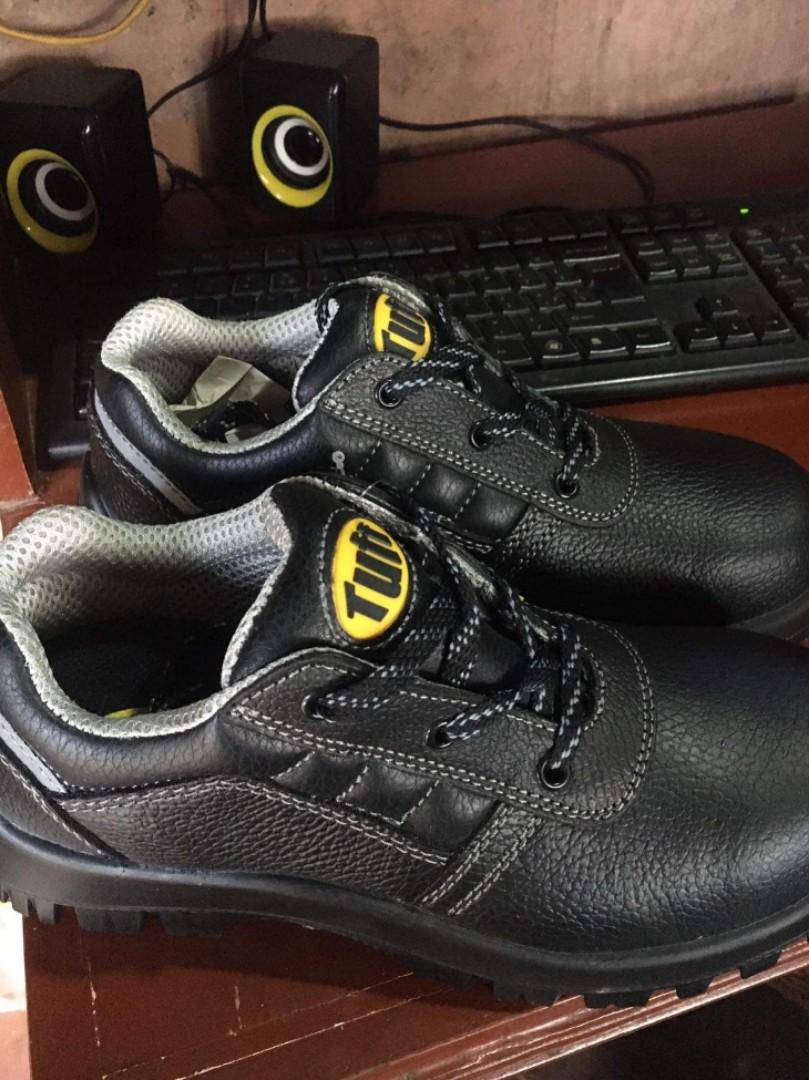 TUFF SAFETY SHOES, Men's Fashion, Footwear, Boots on Carousell