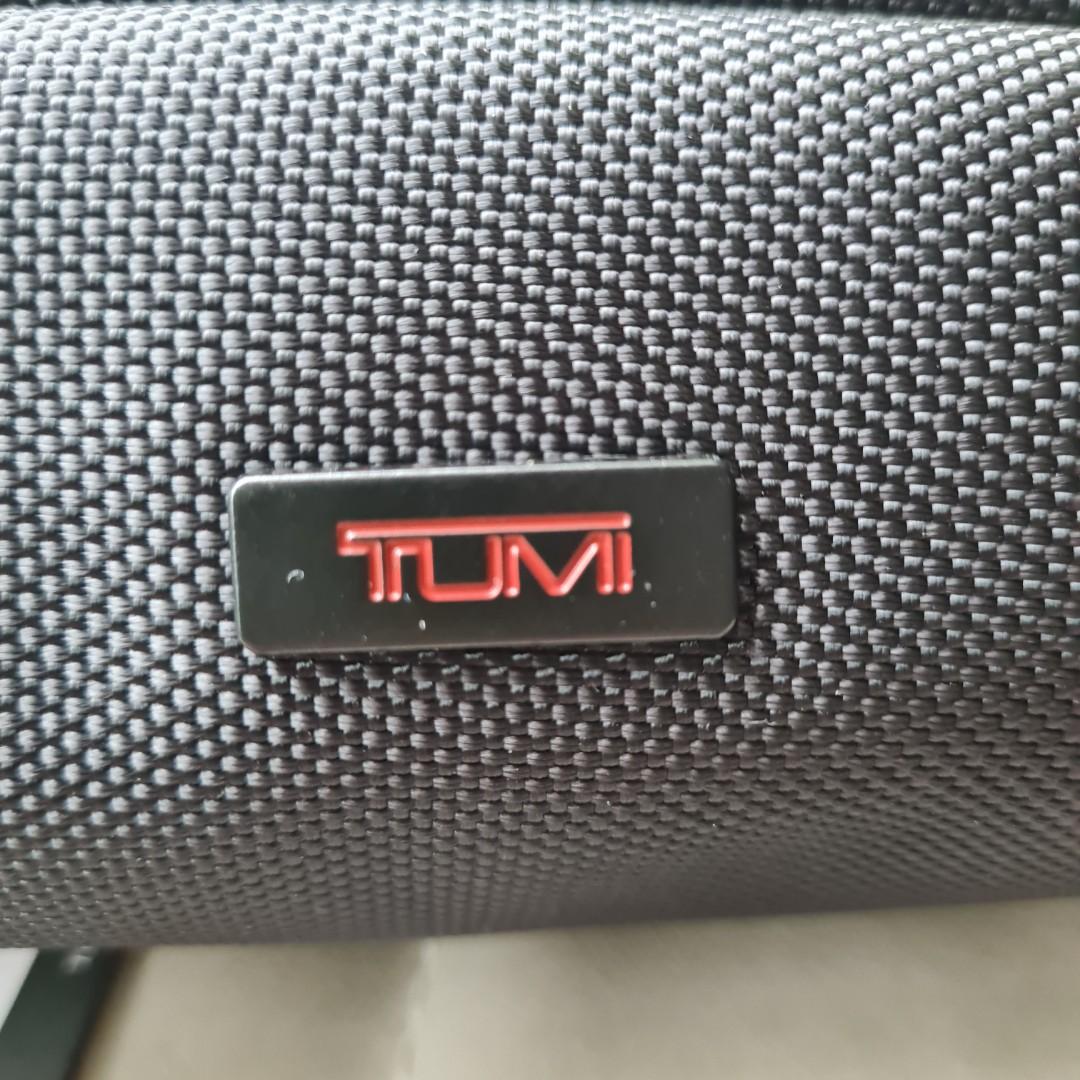 Tumi Alpha 2 Electronic Cord Pouch, Men's Fashion, Bags, Belt bags, Clutches and Pouches on ...