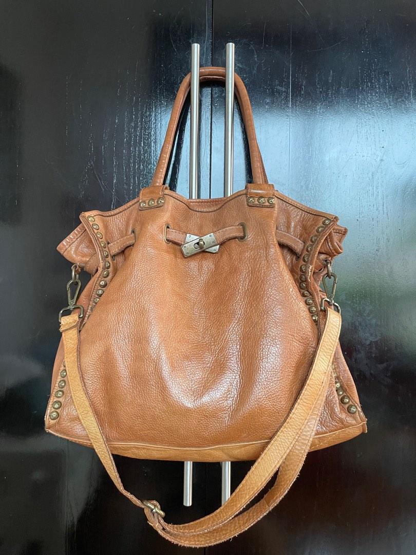 VERA PELLE shoulder bag, Women's Fashion, Bags & Wallets, Shoulder Bags ...