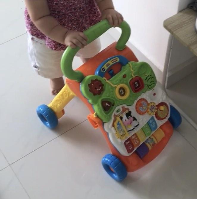 VTech Sit-to-Stand Learning Walker (English language), Babies & Kids ...