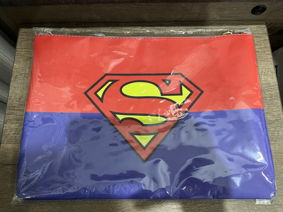 Zipped Folder (able to fit A4 size papers), Hobbies & Toys, Stationery ...