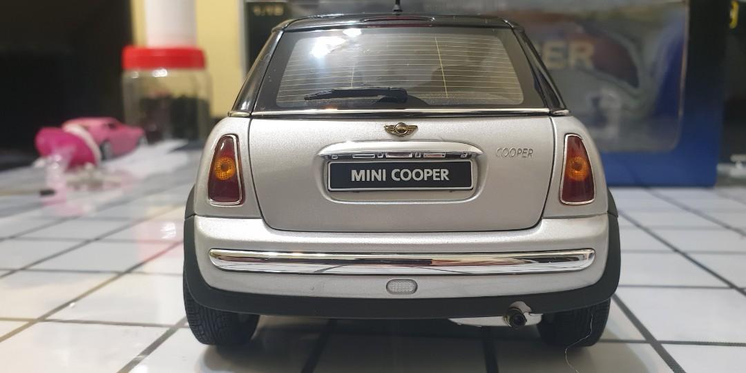 1/18 Autoart Mini Cooper Silver, Hobbies & Toys, Toys & Games on Carousell