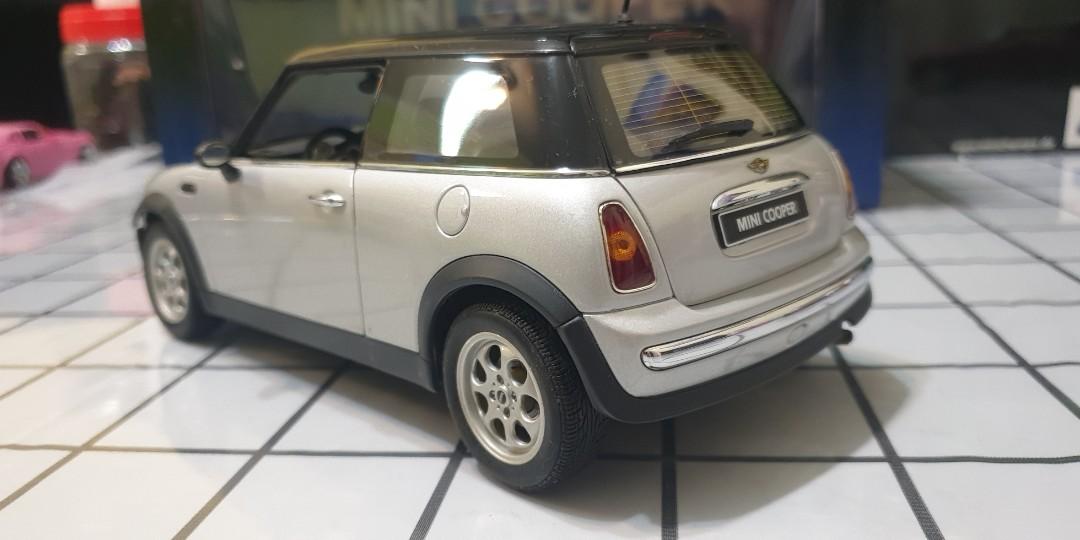 1/18 Autoart Mini Cooper Silver, Hobbies & Toys, Toys & Games on Carousell