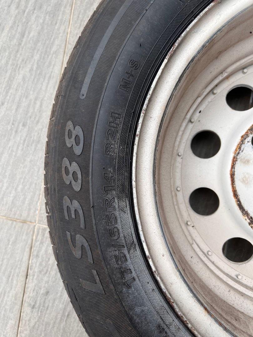 Volkswagen Beetle 14inch classic rims (besi) + tayar (PCD 130), Auto ...