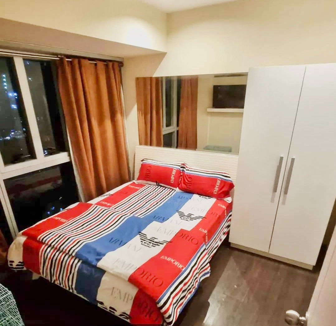 2-Bedroom Corner Unit For Sale at The Knightsbridge Residences, Century ...