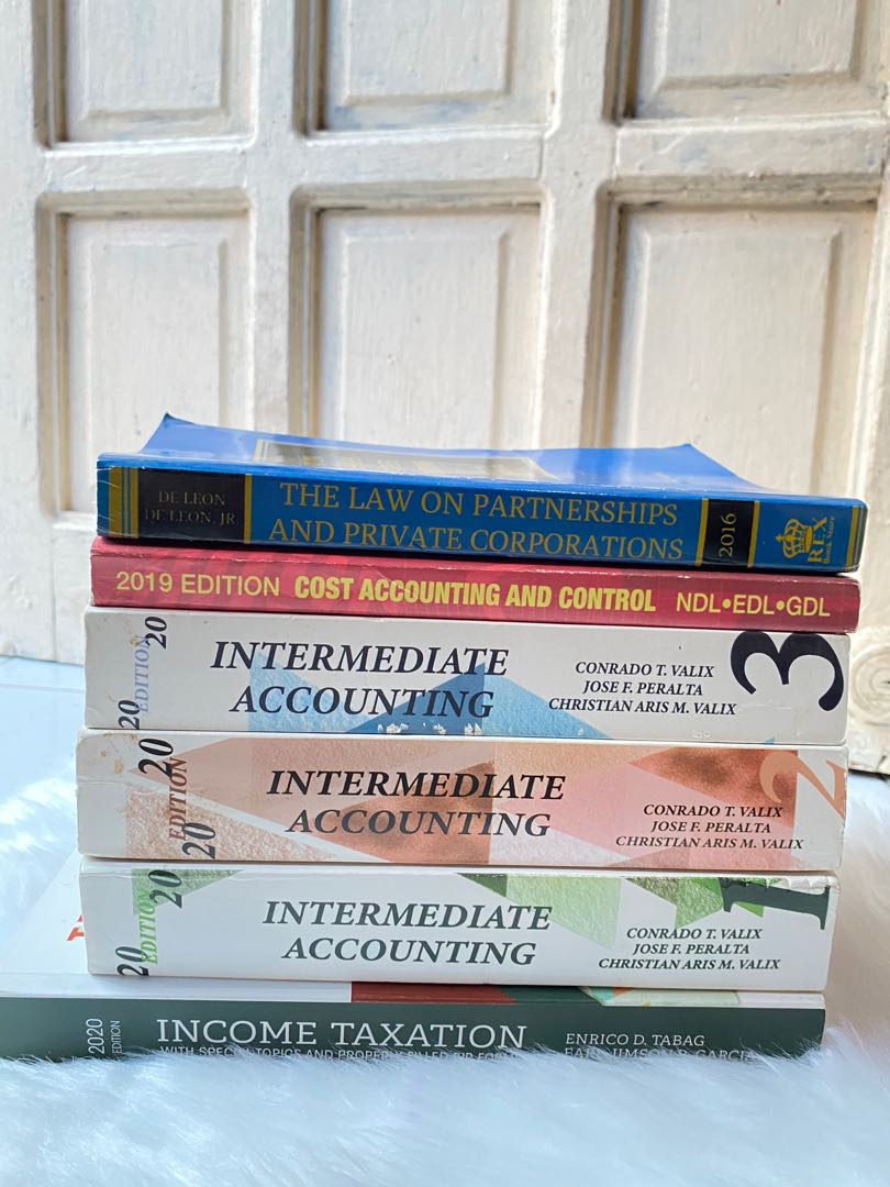 Accounting books, Hobbies & Toys, Books & Magazines, Textbooks on Carousell