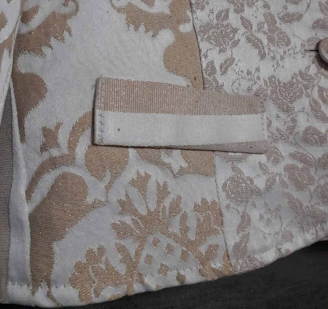 Biscote Blazer 2, Women's Fashion, Tops, Others Tops on Carousell