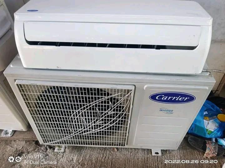 CARRIER 1HP SPLIT TYPE INVERTER, TV & Home Appliances, Air Conditioning ...