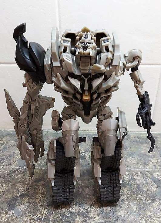 DECEPTICON MEGATRON - Transformers Revenge Of The Fallen Leader Class ...