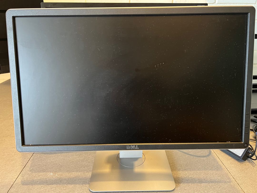 Dell 24” monitor small scratched lcd, Computers & Tech, Parts ...
