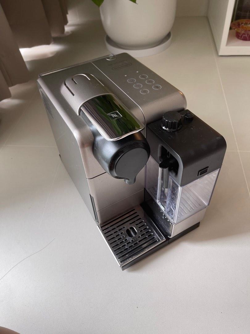 DeLonghi Lattissima Touch Silver Nespresso Machine, TV & Home ...