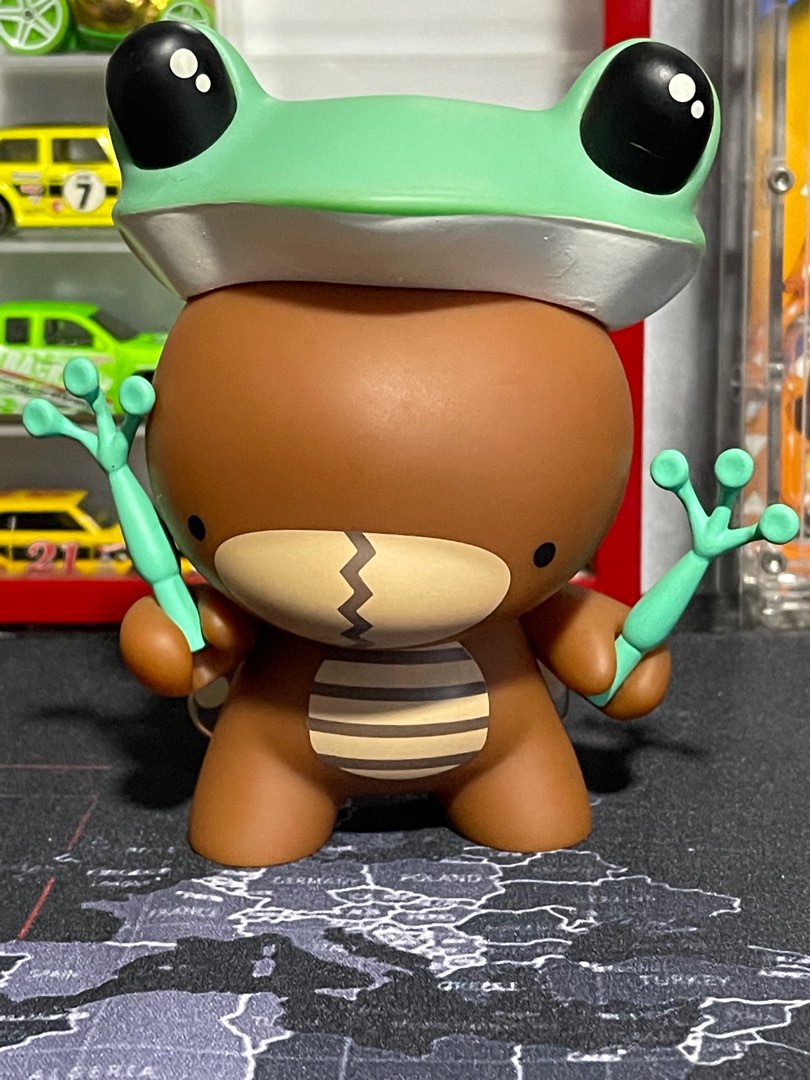Dunny Frog/ Bug, Hobbies & Toys, Toys & Games on Carousell