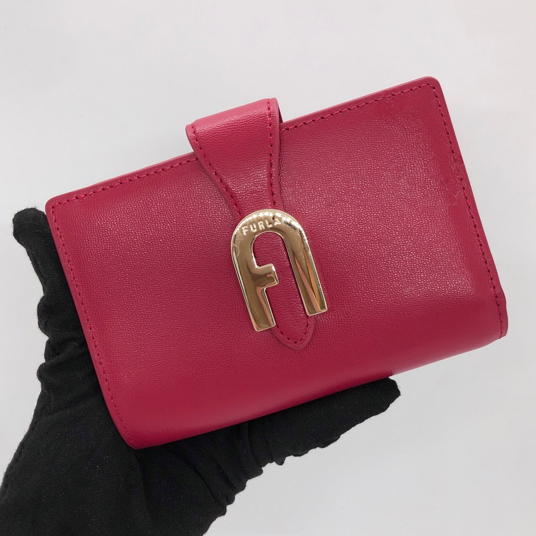 FURLA PINK COMPACT WALLET 227018636 ], Luxury, Bags & Wallets on Carousell