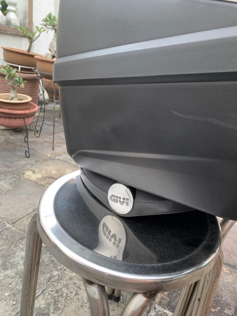 GIVI Motor Storage Box Bold, Auto Accessories on Carousell