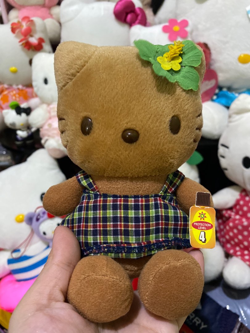 Hello kitty tan, Hobbies & Toys, Toys & Games on Carousell
