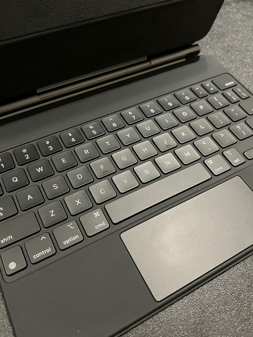 iPad Pro 11 inch Magic Keyboard, Computers & Tech, Parts & Accessories ...