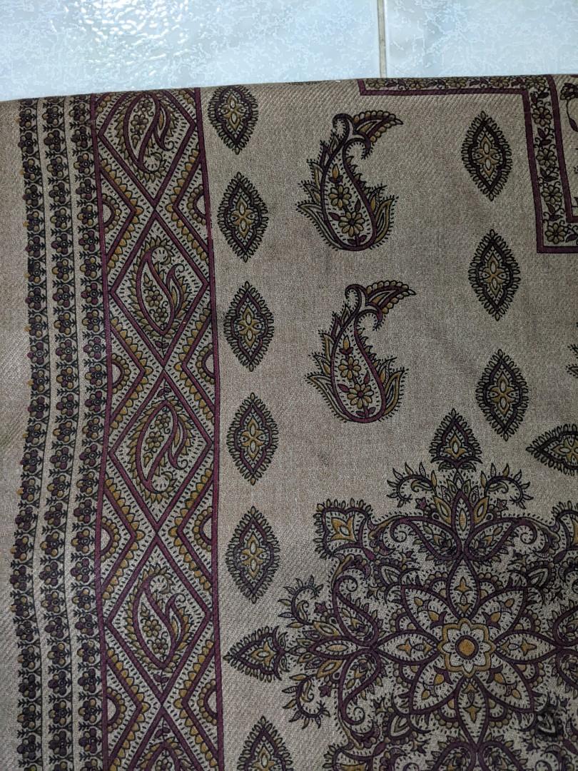 Kashmiri Shawl (Rida), Men's Fashion, Muslim Wear, Accessories on Carousell
