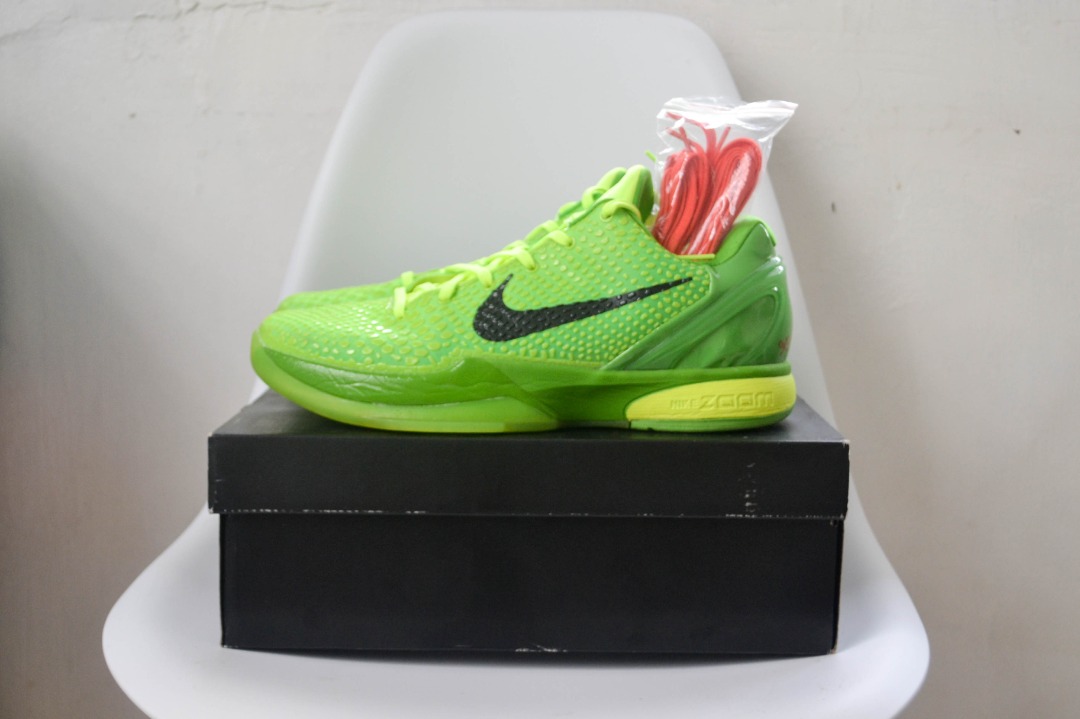 Kobe 6 Grinch - MAX Batch, Men's Fashion, Footwear, Sneakers on Carousell