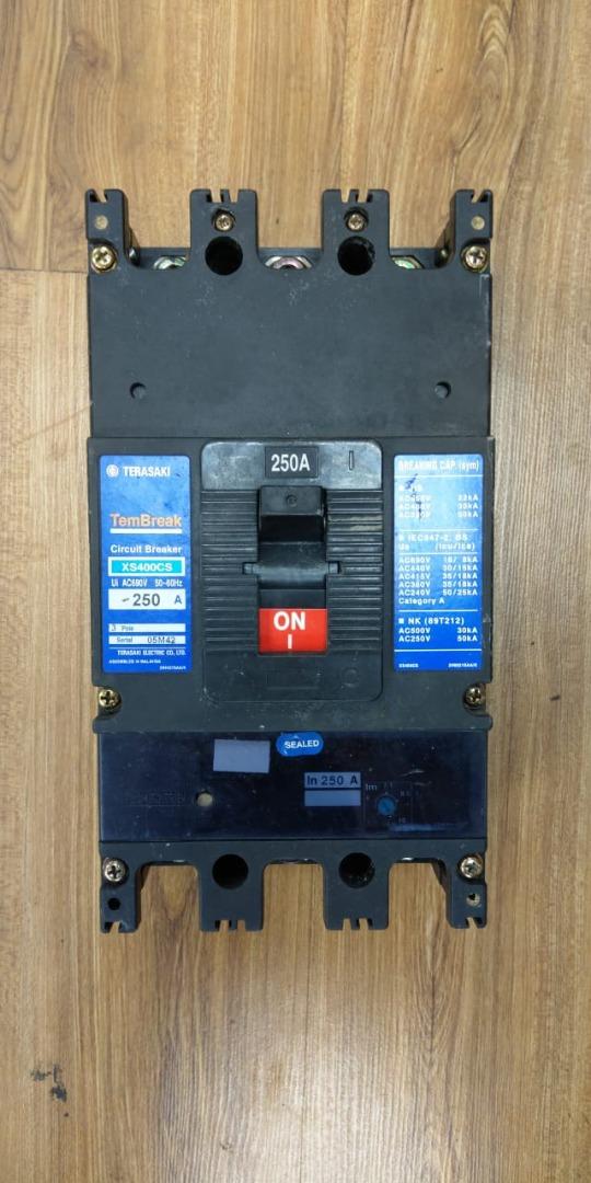 MCCB BREAKERS, TV & Home Appliances, Electrical, Adaptors & Sockets on ...