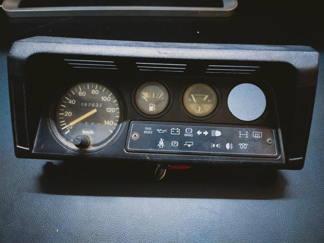 Meter analog land rover, Auto Accessories on Carousell