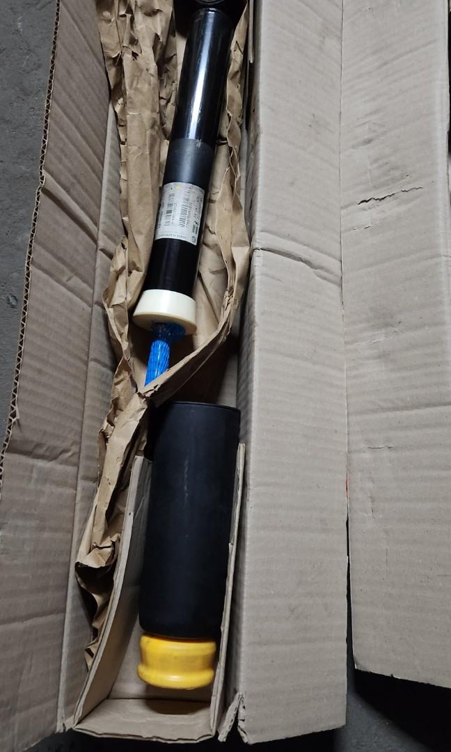 Mini cooper rear shocks and transmission mount, Car Parts & Accessories ...