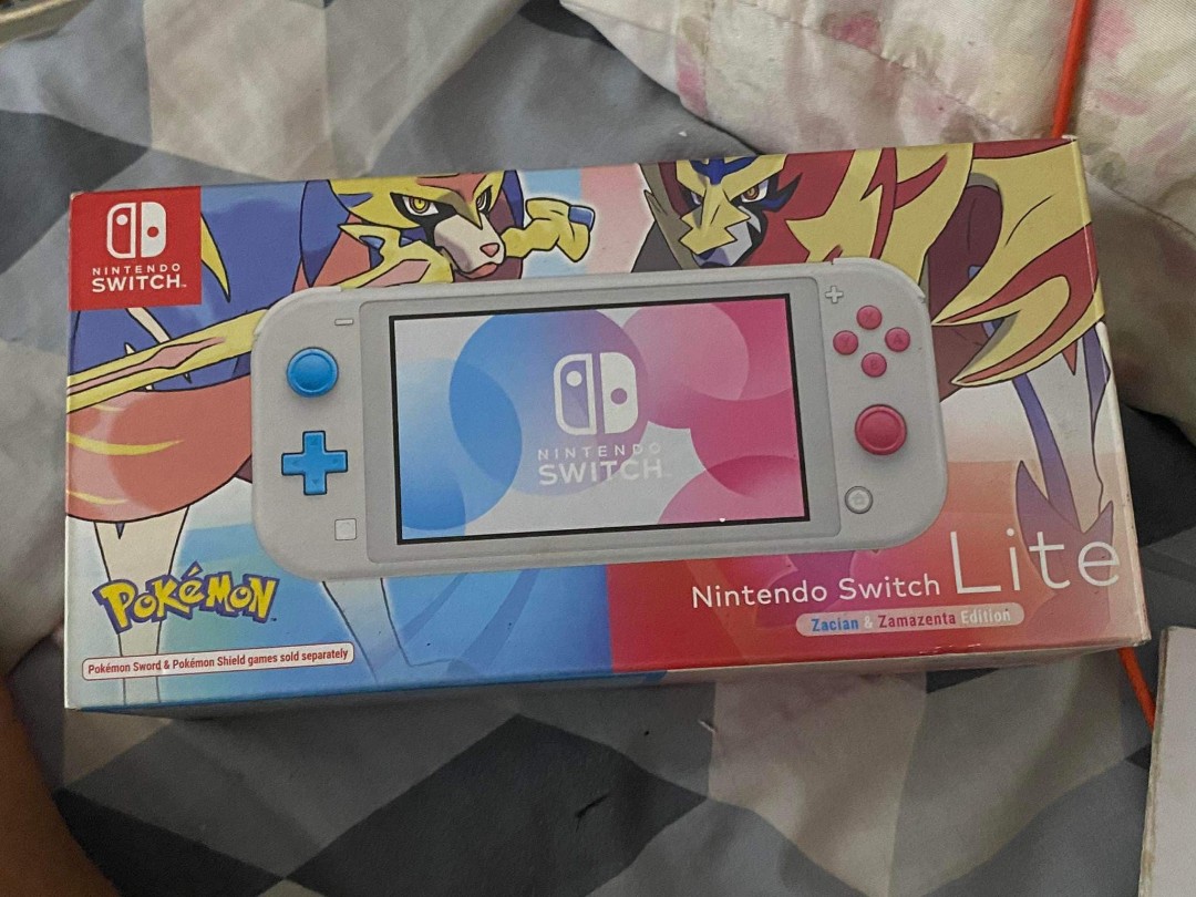 Nintendo Switch Lite - Pokemon Edition Zacian and Zamazenta (plus ...