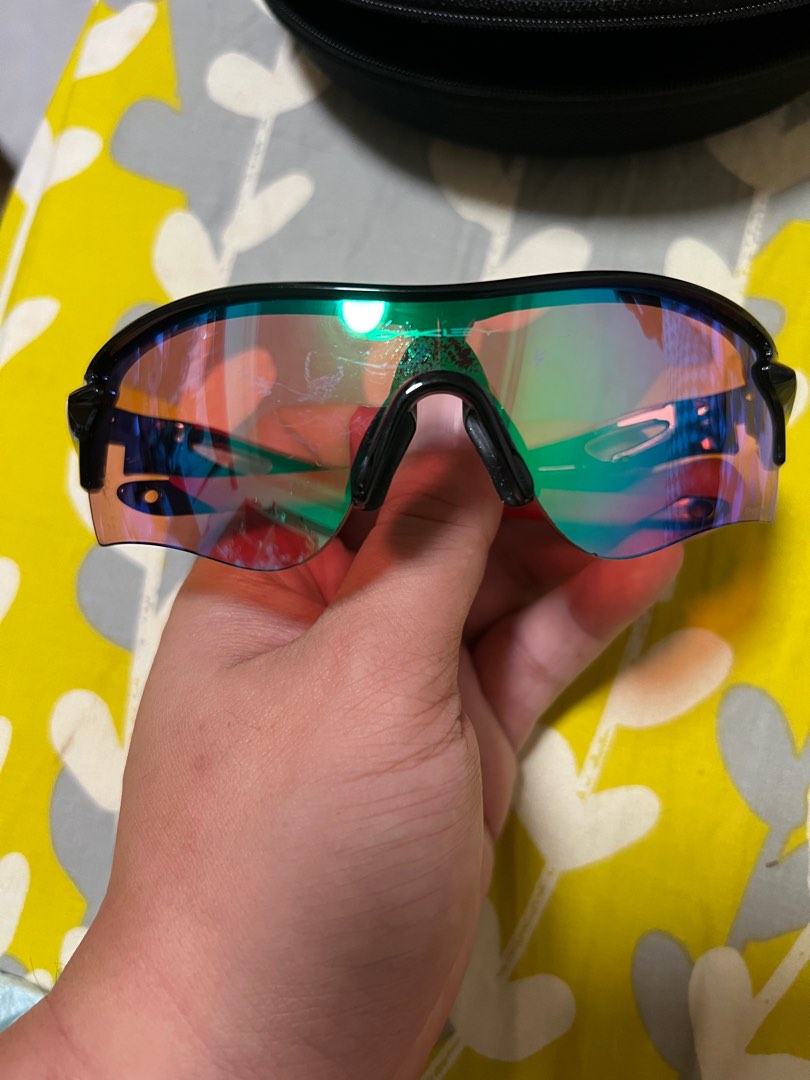 Oakley radarlock, Men's Fashion, Watches & Accessories, Sunglasses ...