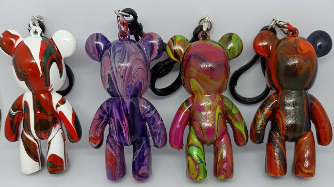 *Ready Stock! DIY Fluid Bear Keychain, Hobbies & Toys, Stationery ...
