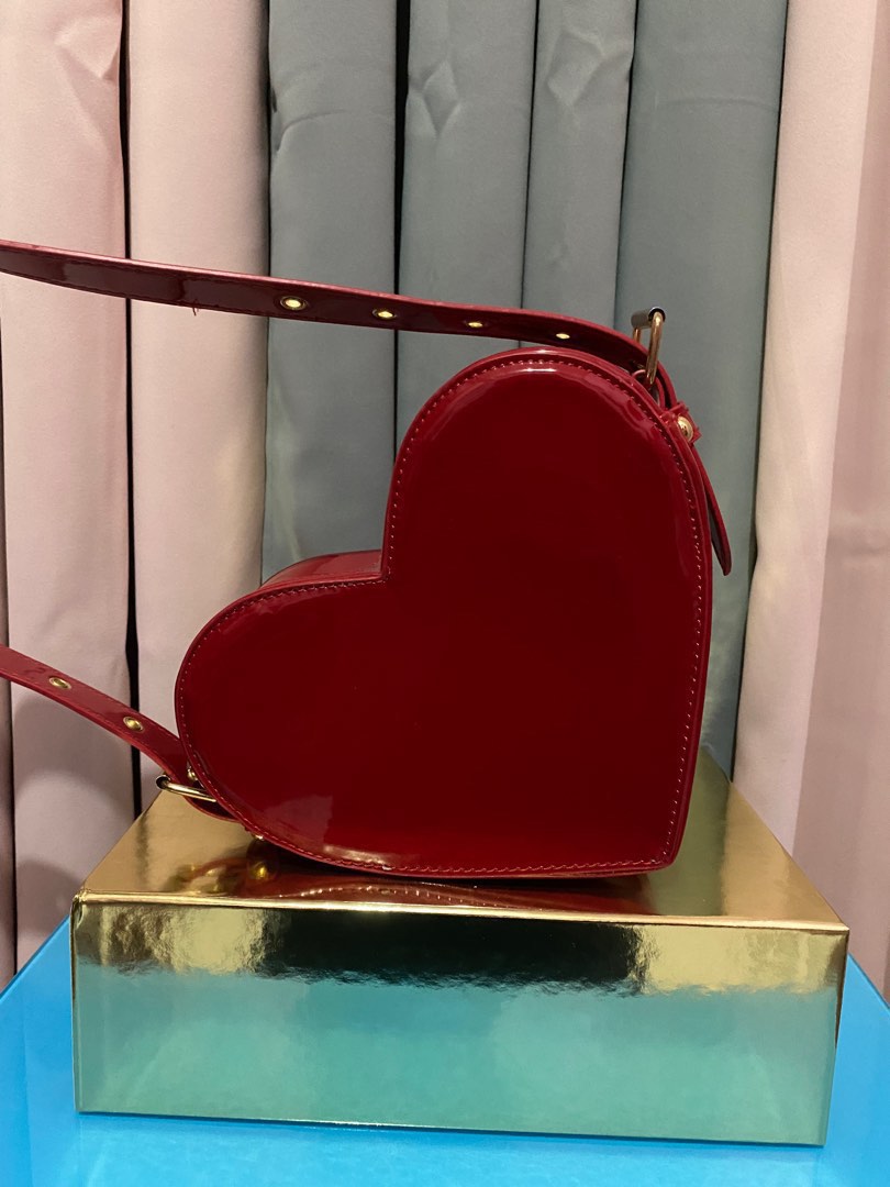 Red heart bag, Women's Fashion, Bags & Wallets, Shoulder Bags on Carousell
