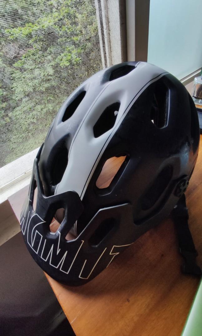 SAGMIT Helmet, Sports Equipment, Other Sports Equipment and Supplies on ...