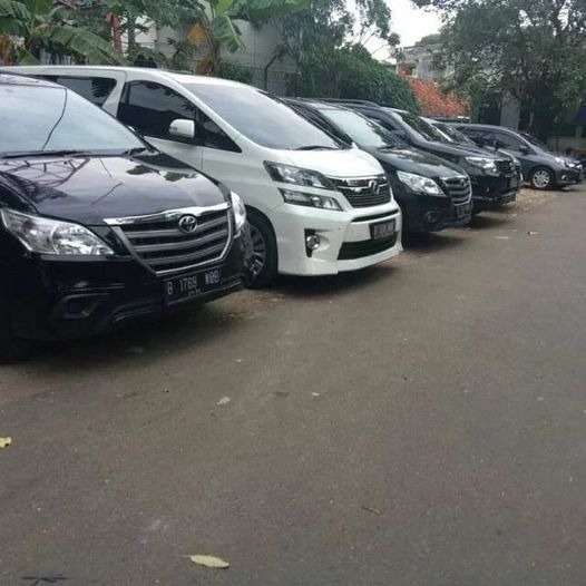 Sewa Mobil Jakarta murah lepas kunci atau dengan supir ready terus gass ...