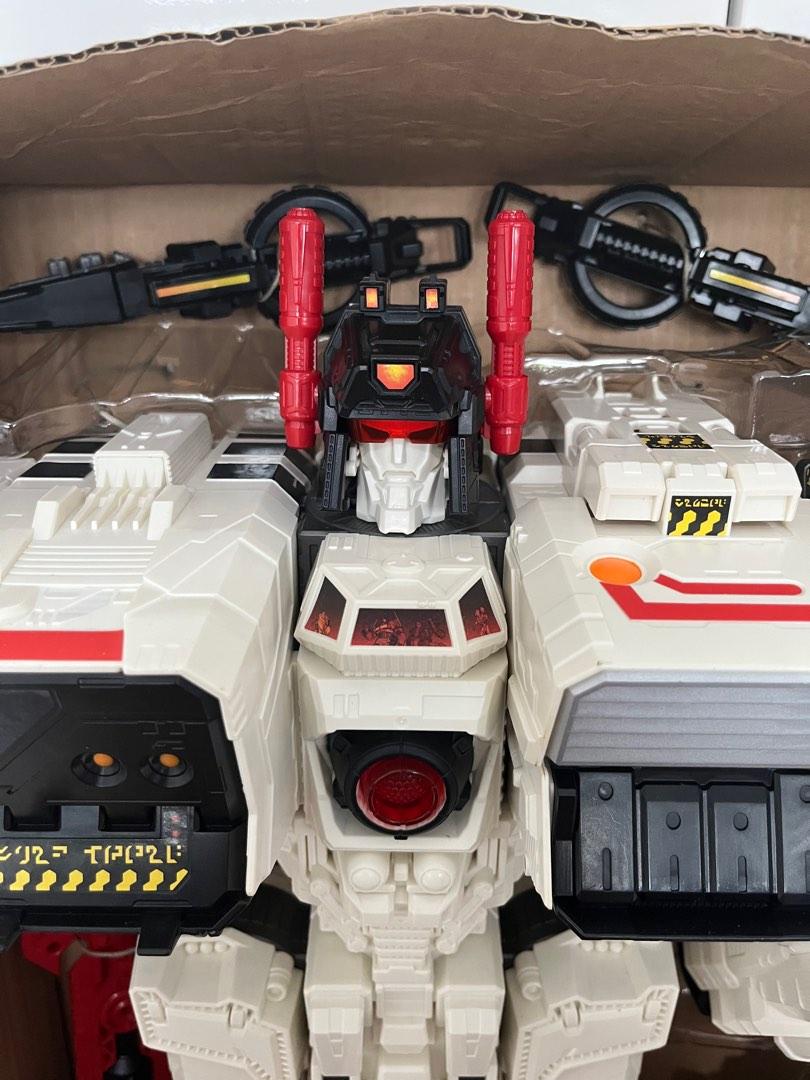 Transformers Generations Titan Metroplex, Hobbies & Toys, Toys & Games ...