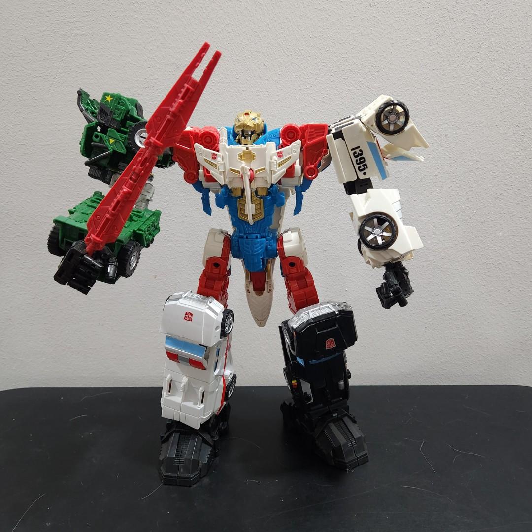 [Free Delivery] Transformers Unite Warriors Autobot Lynxmaster combiner ...