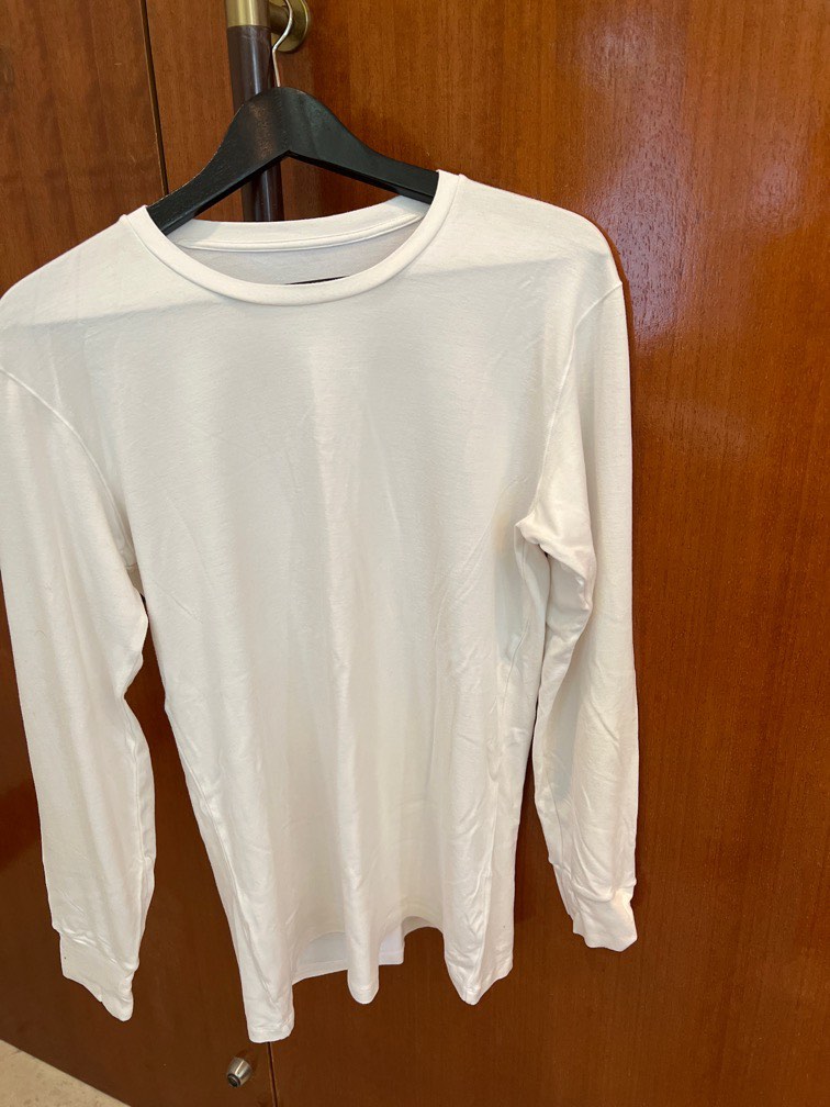 Uniqlo Long Sleeve Top and Bottom of Winter Inner Wear, Men's Fashion ...