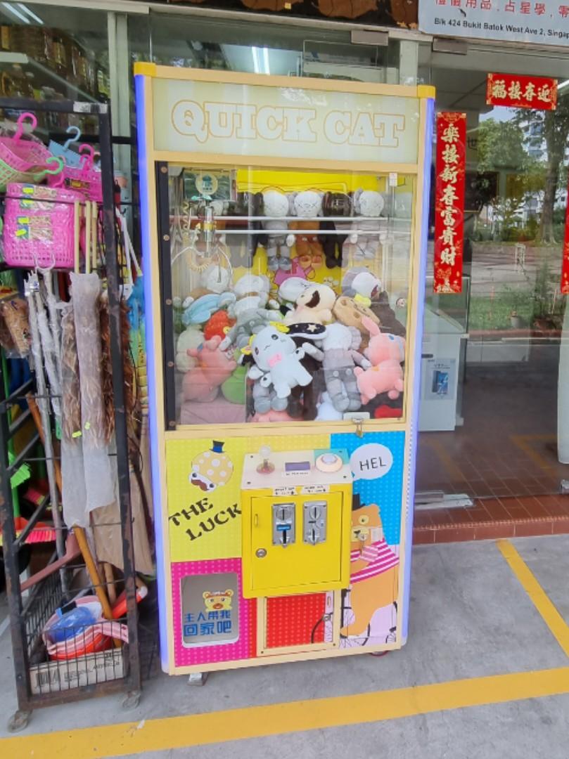 Used Claw Machine, Everything Else on Carousell