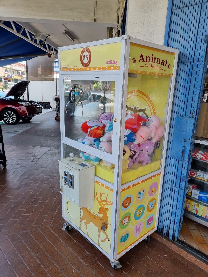 Used Claw Machine, Everything Else on Carousell