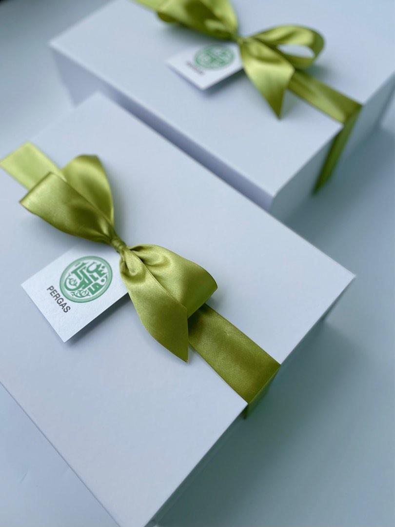 Wellness/ Get Well/ food gift box/ hamper (essence of chicken, oat ...