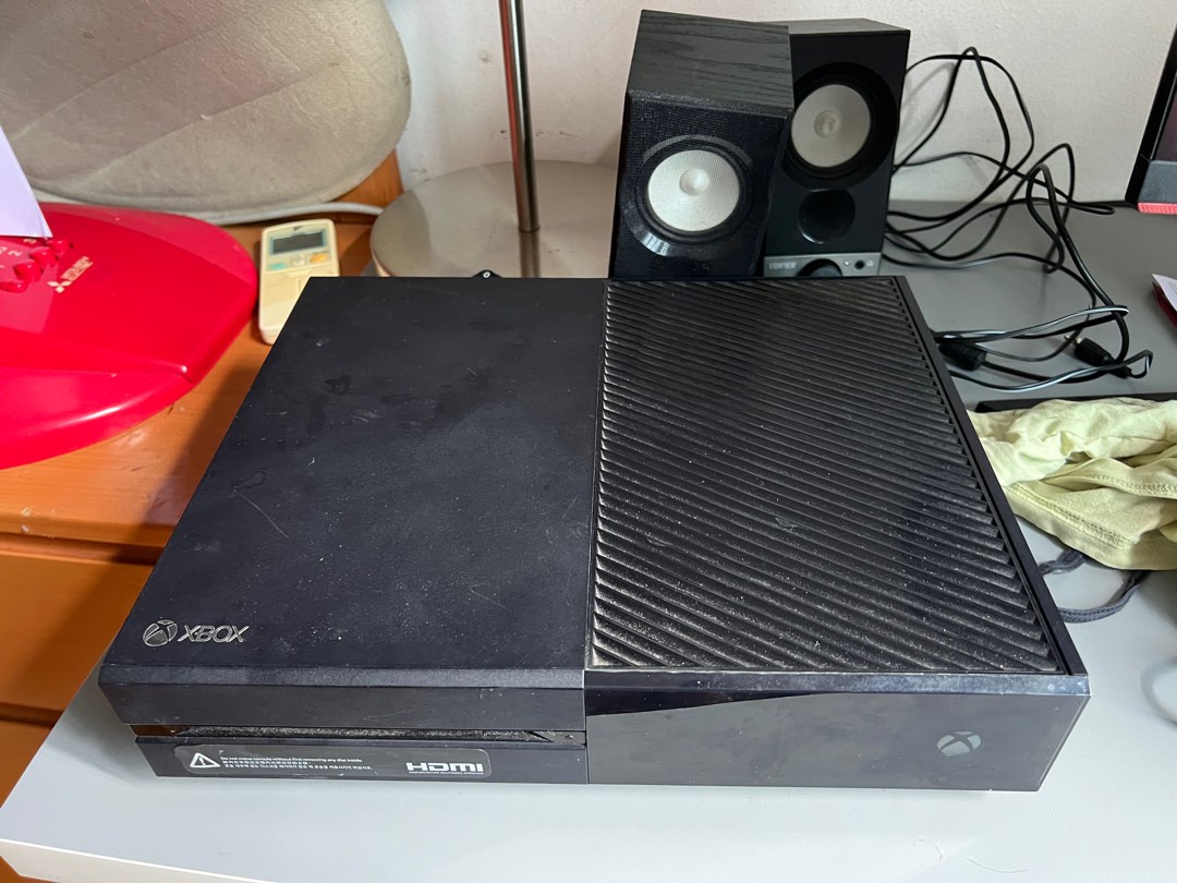 Xbox One 1 TB Console with Fifa 22 GFA 5 Mine craft, Video Gaming ...