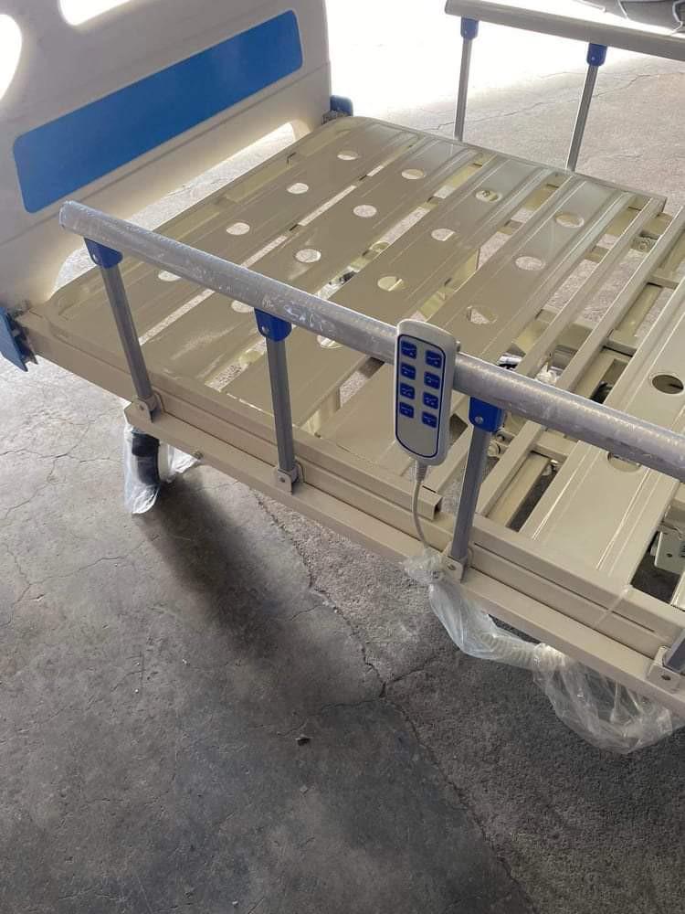 3 cranks Bed Electric, Health & Nutrition, Medical Supplies & Tools on ...