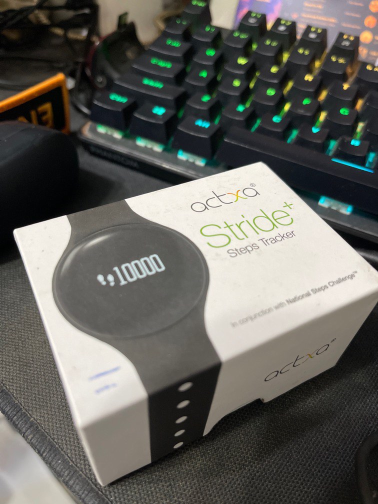 ACTXA STRIDE+ Steps Tracker Watch, Mobile Phones & Gadgets, Wearables & Smart Watches on Carousell