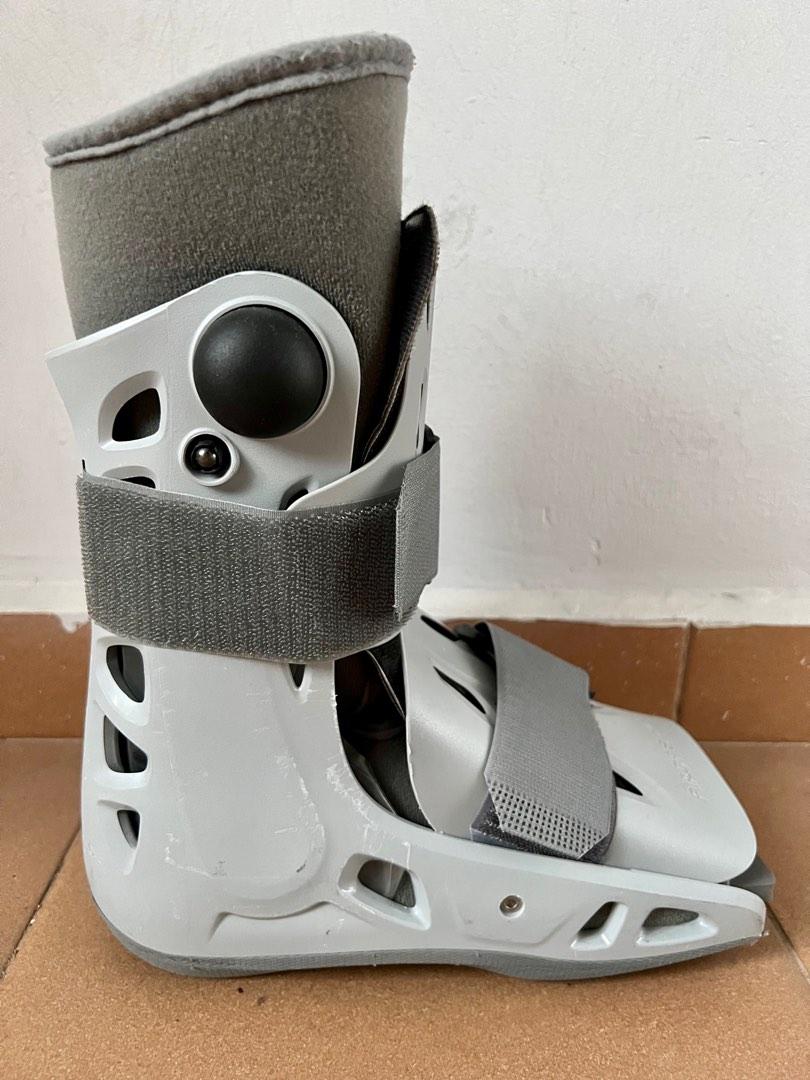 Air Cast Boot (size S), Health & Nutrition, Assistive & Rehabilatory ...