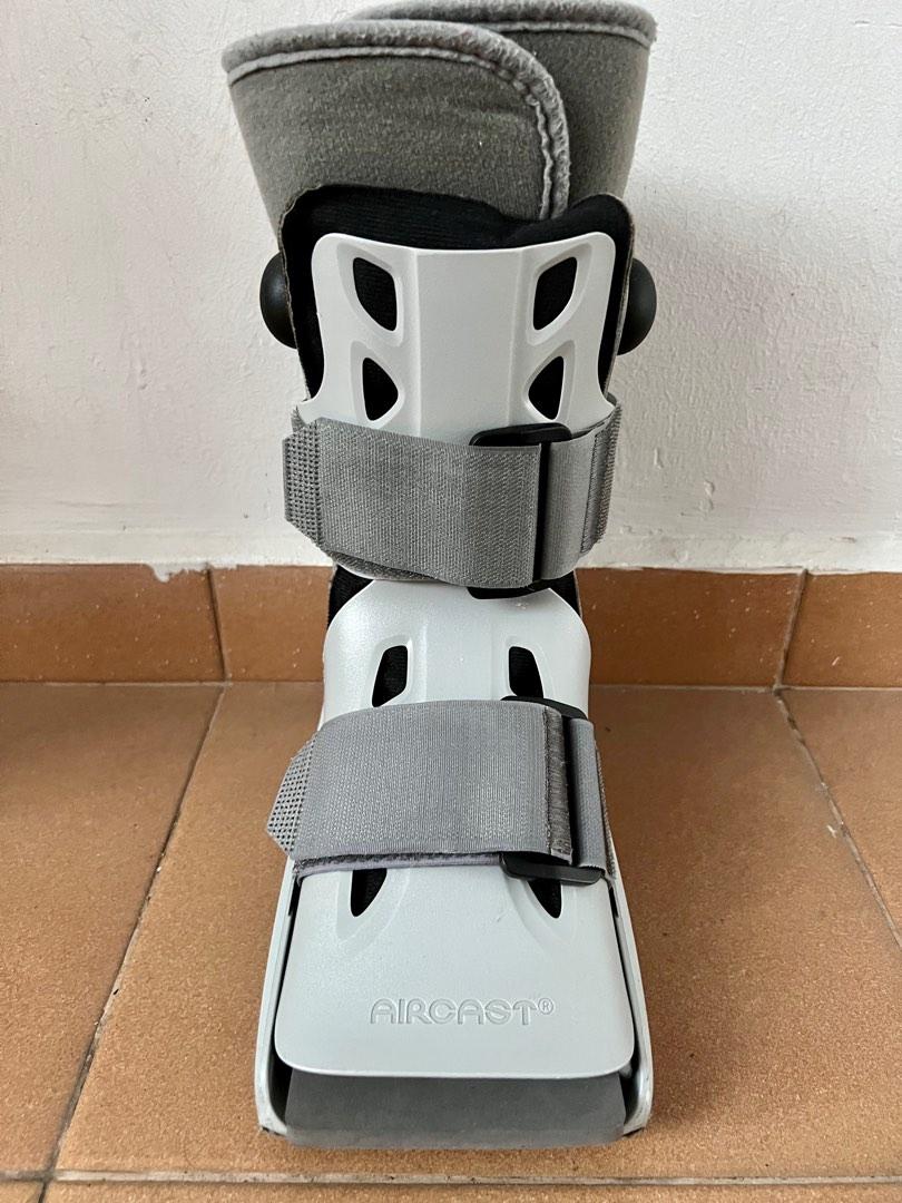 Air Cast Boot (size S), Health & Nutrition, Assistive & Rehabilatory ...