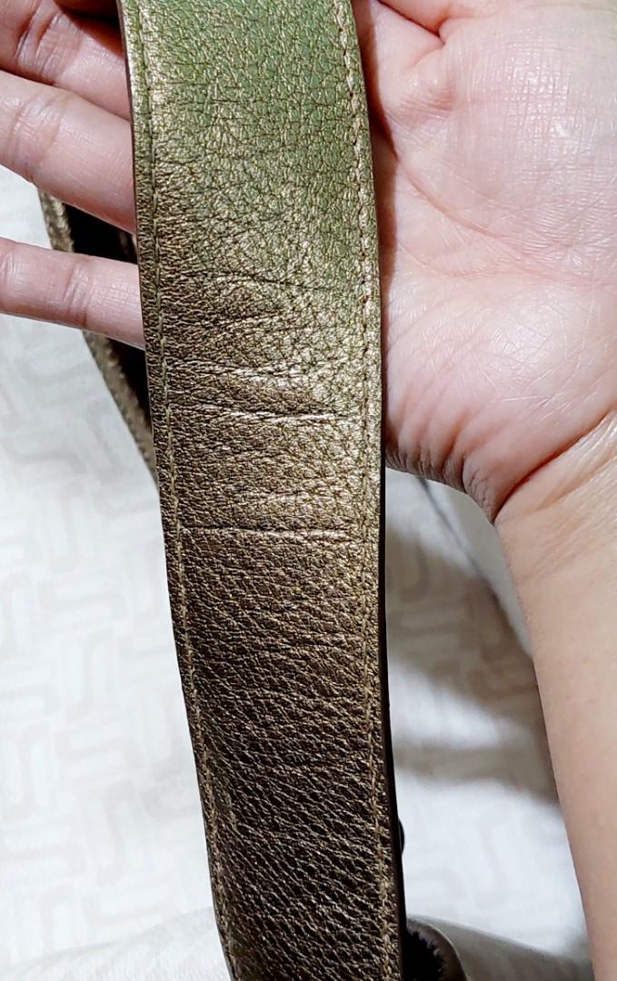 Authentic Daks Large Tite, Women's Fashion, Bags & Wallets, Shoulder ...